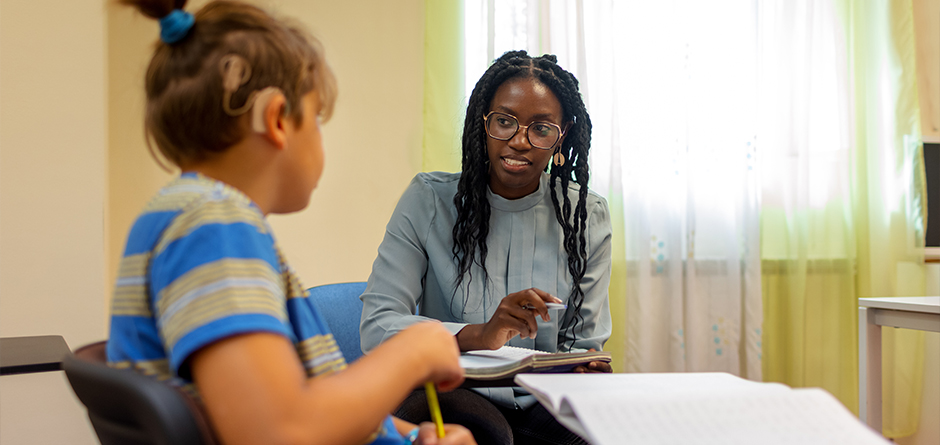 The Differences Between a School Aide and Behavior Technician - Amergis